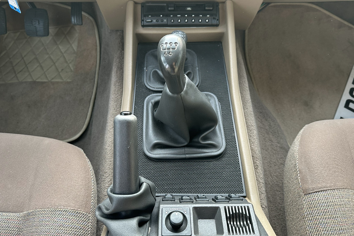 Land Rover Discovery 1 200 TDI “Edition Rainbow”